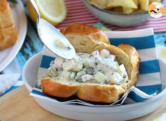 Prawn sandwich with brioche (prawn roll)