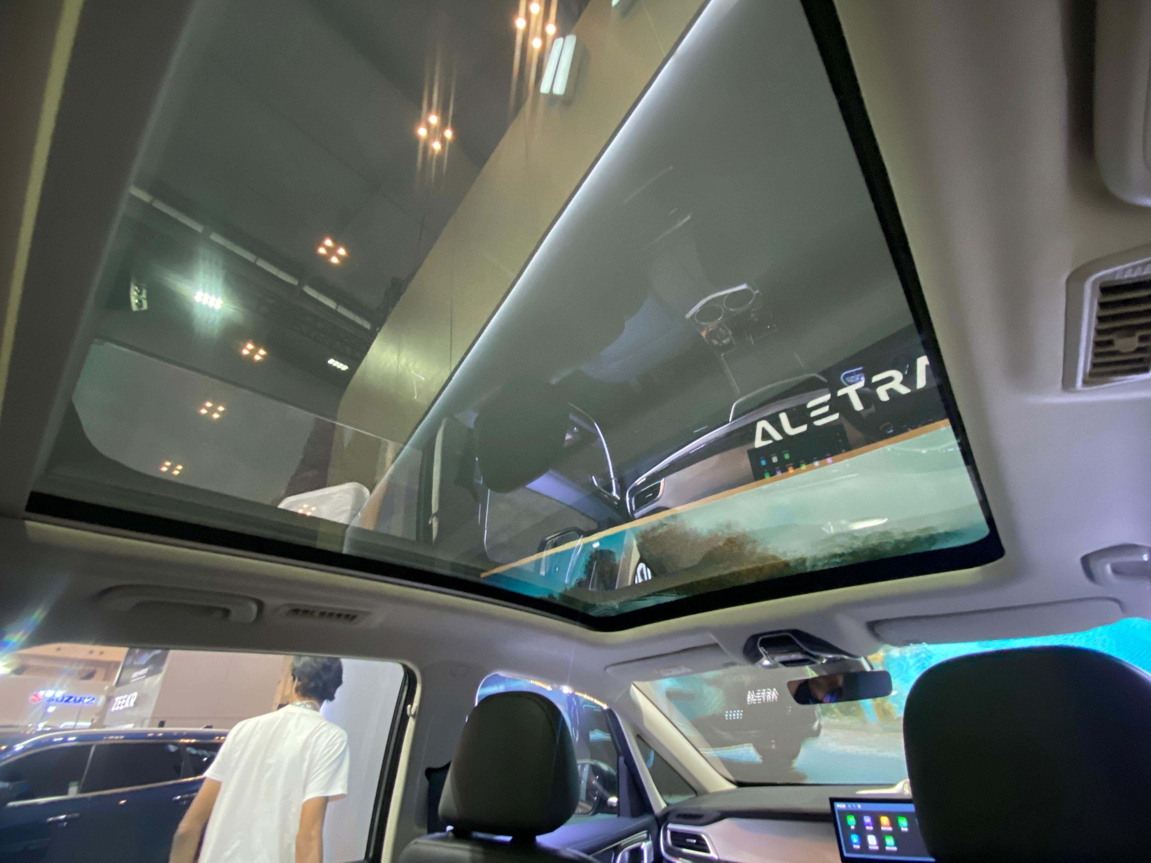 Begini Cara Mudah Mengatasi Sunroof Mobil Macet Kembali Lancar