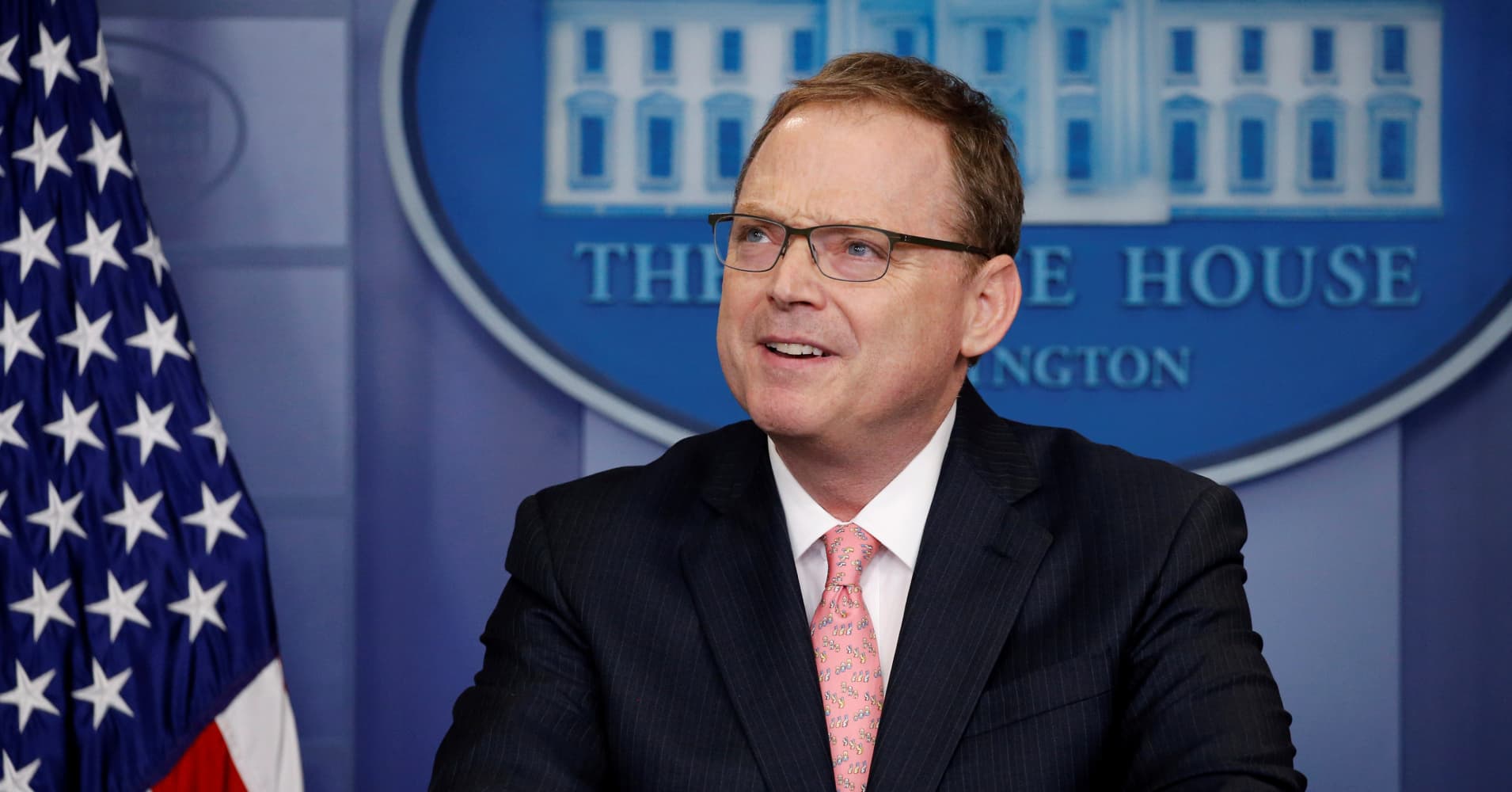 Trump announces White House economic policy team