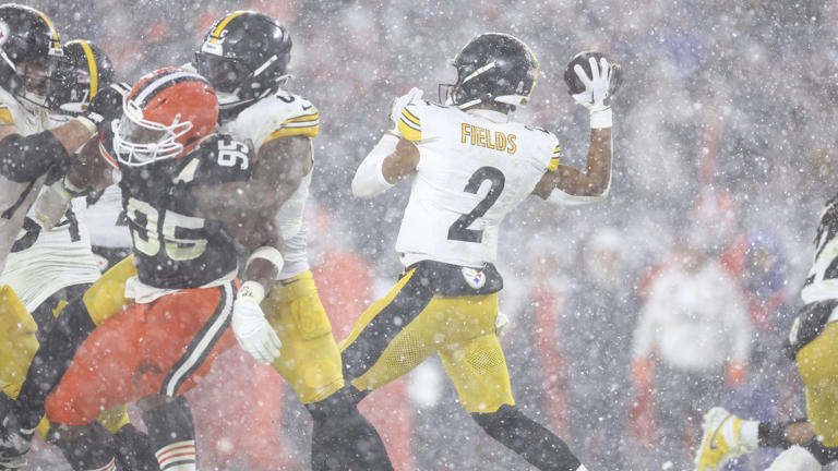 Mike Tomlin doesn’t regret Justin Fields throwing deep ball to George ... Mike Tomlin doesn’t regret Justin Fields throwing deep ball to George ...