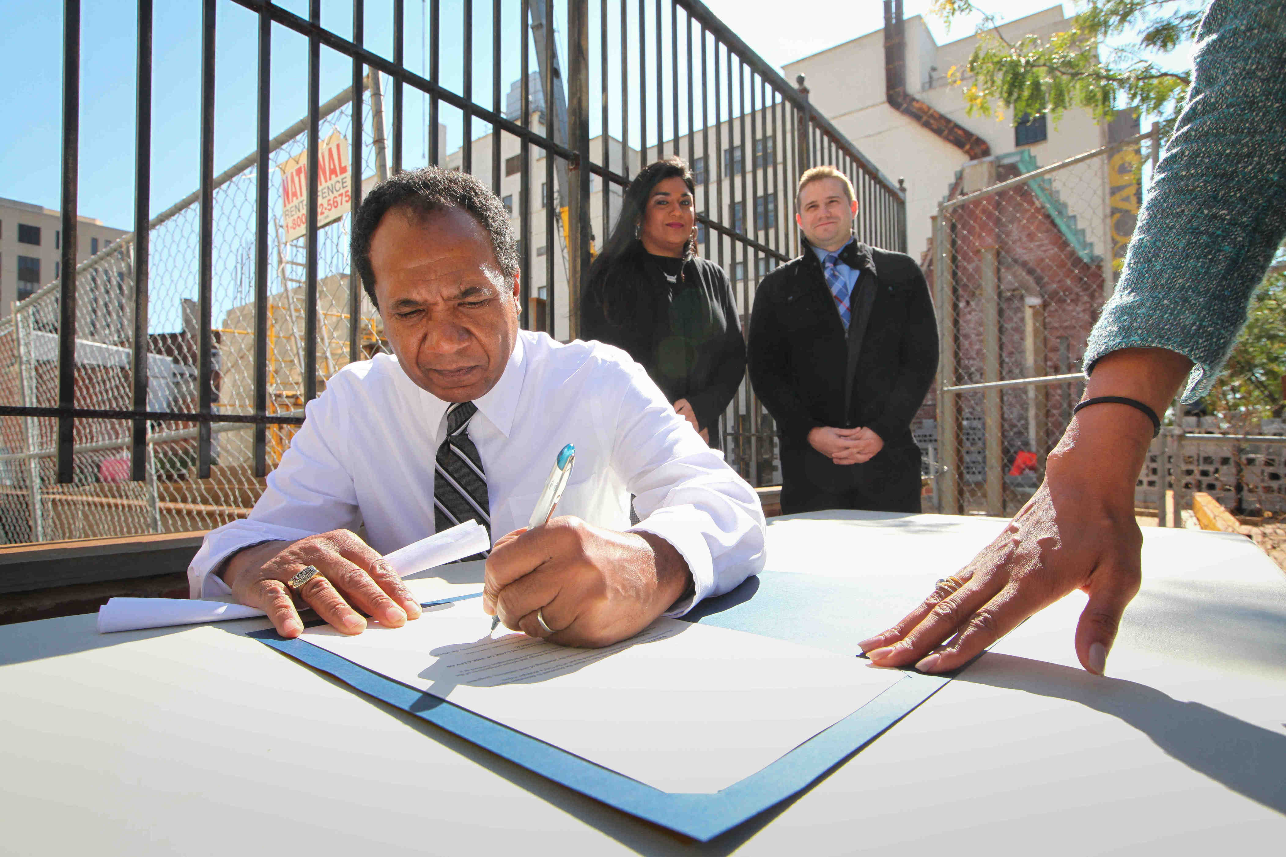 Marcus Henry is sworn in as New Castle County executive, updates on his ...