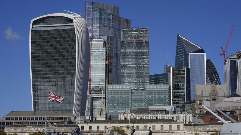Back to 2008? UK proposes looser rules around banker bonuses Back to 2008? UK proposes looser rules around banker bonuses