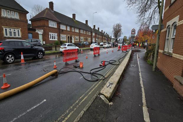 Drivers warned to avoid major Oxford road reopened after flooding Drivers warned to avoid major Oxford road reopened after flooding