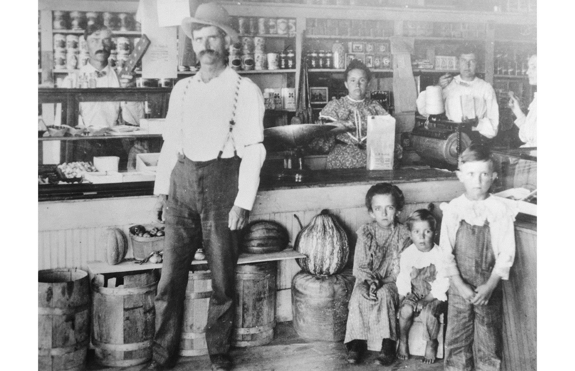 Nostalgic images reveal America's history of retail