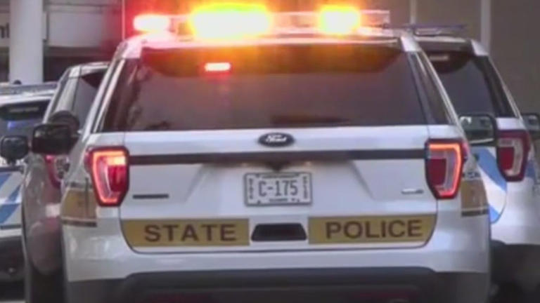 Fatal pedestrian crash shuts down Edens Expressway in Lincolnwood Fatal pedestrian crash shuts down Edens Expressway in Lincolnwood