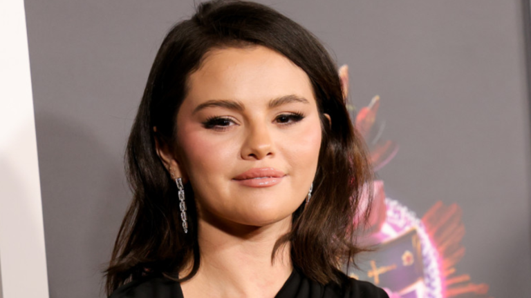 Selena Gomez Shuts Down Body Shamers, Reveals Having SIBO: A Look At ... Selena Gomez Shuts Down Body Shamers, Reveals Having SIBO: A Look At ...