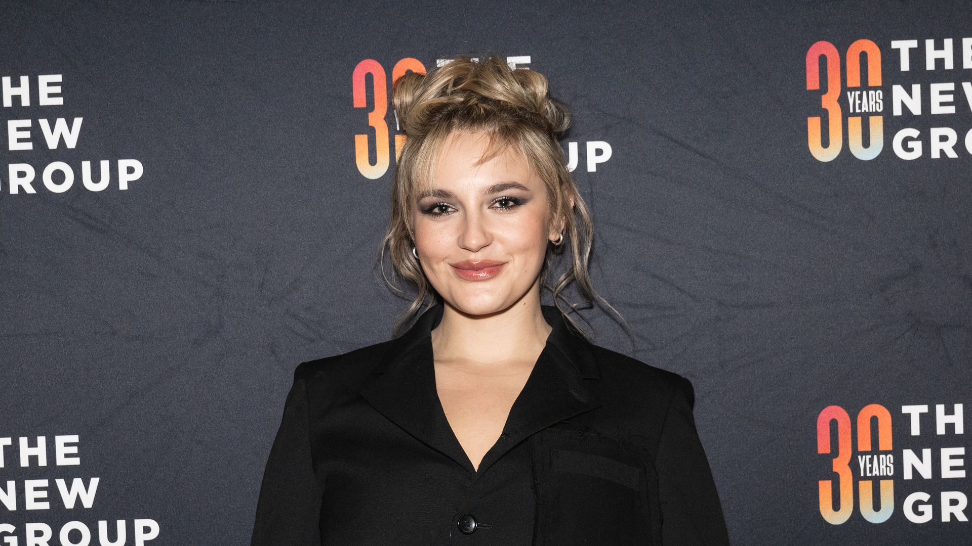 Tim McGraw's daughter Gracie looks just like her dad after striking ...