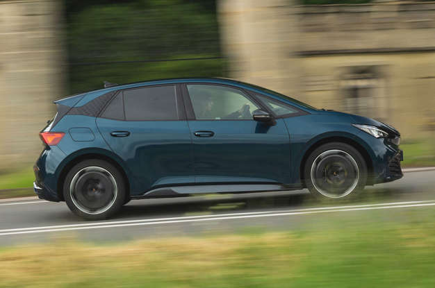 Cupra Born: five reasons why we love it...and five why we loathe it Cupra Born: five reasons why we love it...and five why we loathe it