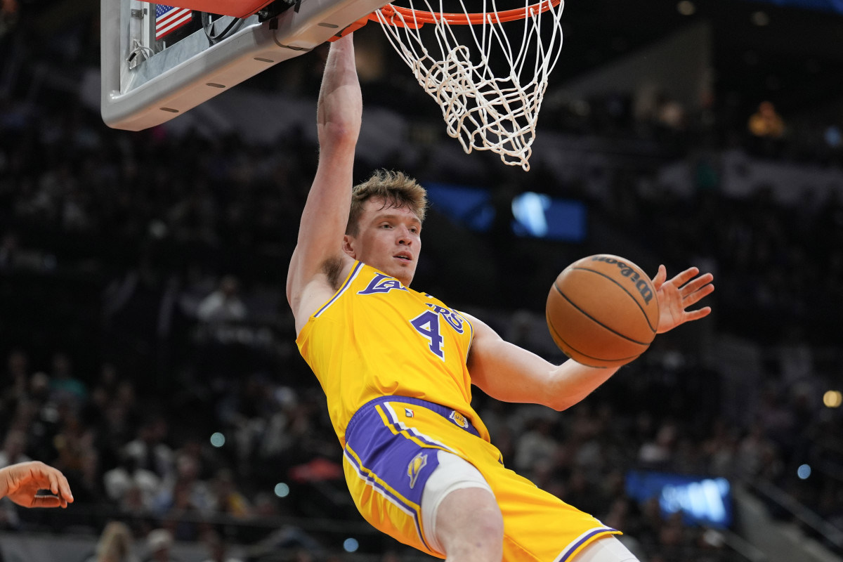 Lakers Refuse to Trade Veteran and Rookie Guard Lakers Refuse to Trade Veteran and Rookie Guard