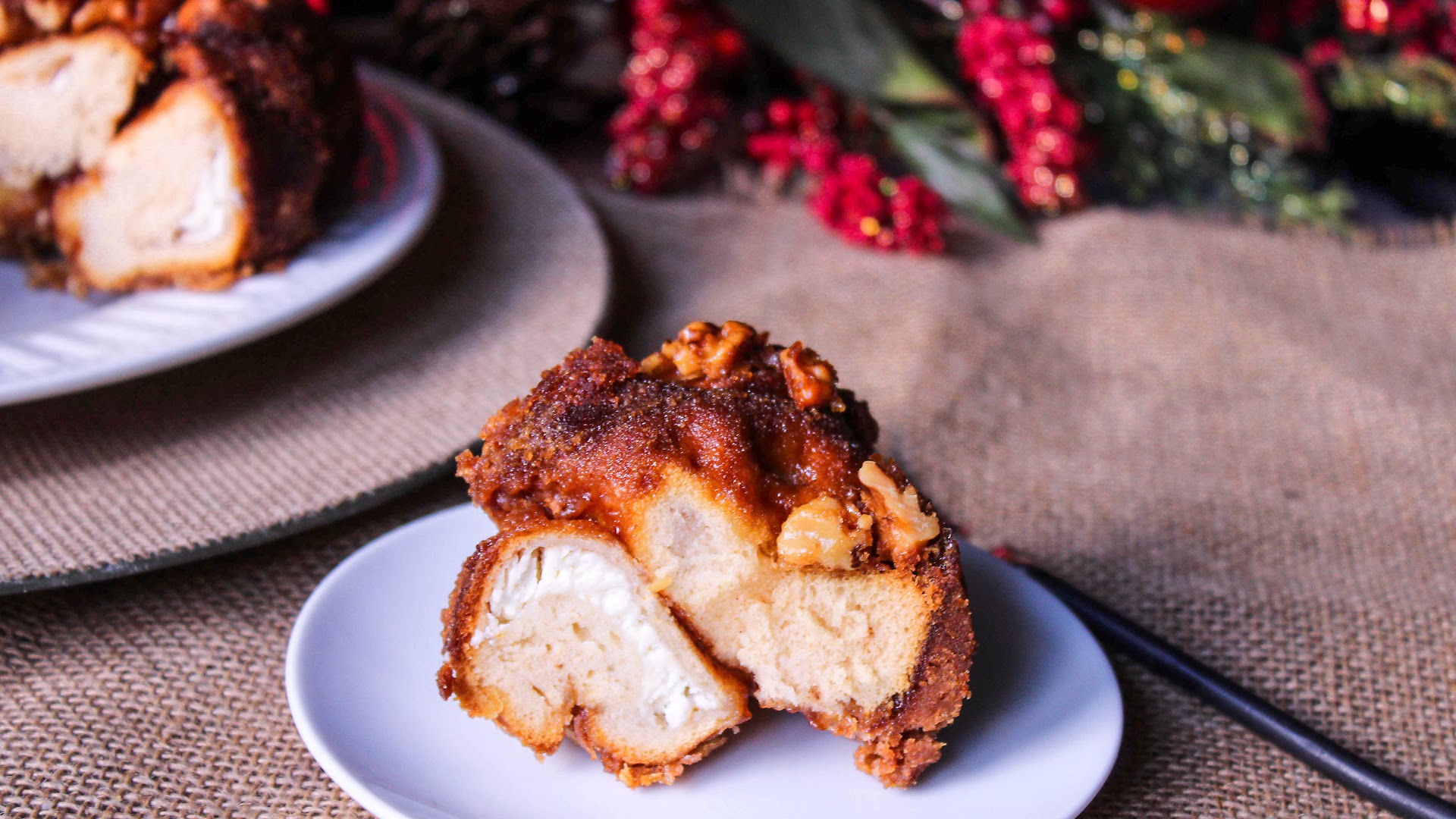 We Love Everything About This Yummy Twist On Monkey Bread - Christmas ...