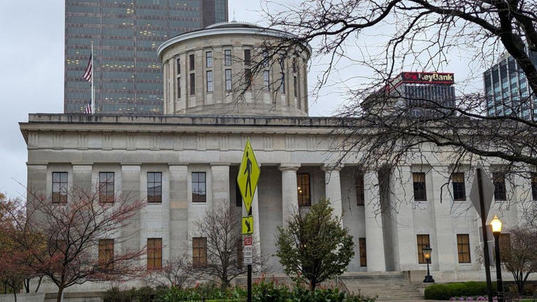 Patchy fog, drizzle linger in Central Ohio as temperatures reach the ...