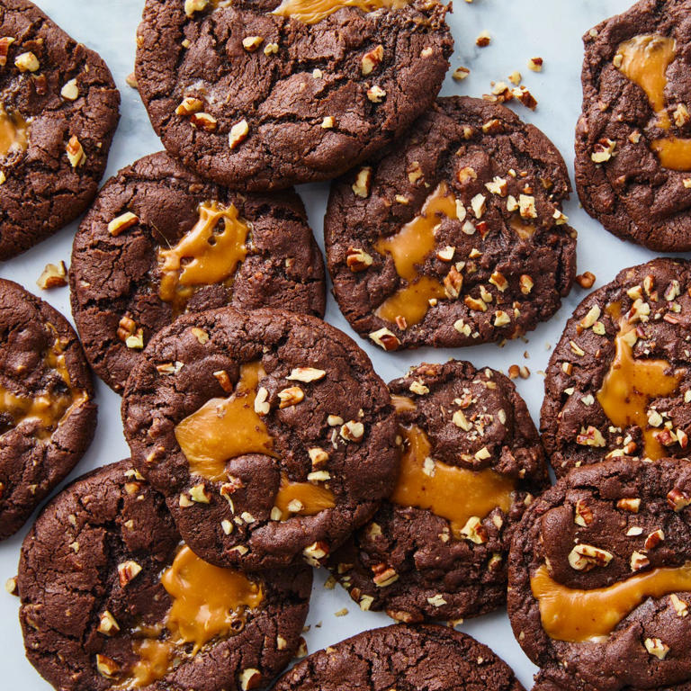 Chocolate Turtle Cookies Celebrate Our Fave Flavor Combo