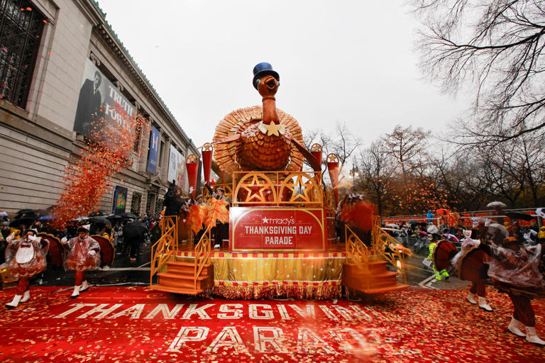 2024 Macy's Thanksgiving Day Parade balloons, floats, performers: See ...