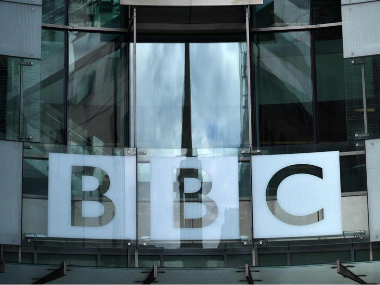 Jewish BBC employees leave union after call to dress in Palestinian colours