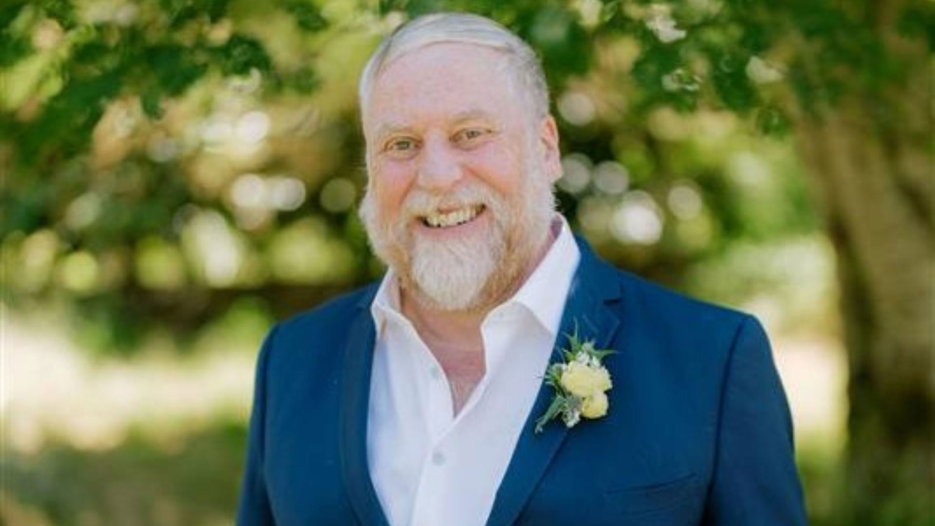 Muere el actor Julian Arnold durante su actuación en 'Un cuento de Navidad' Muere el actor Julian Arnold durante su actuación en 'Un cuento de Navidad'
