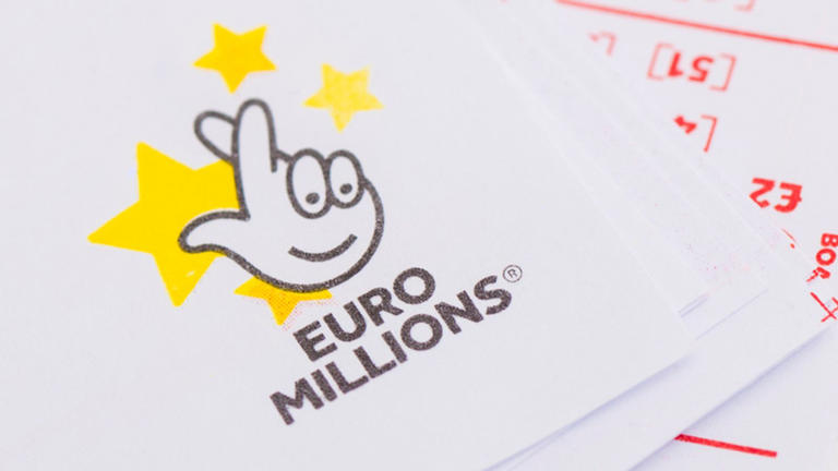 Single UK ticket-holder wins £26m EuroMillions jackpot