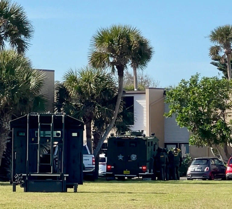 Ormond-by-the-Sea shooter killed by police sniper, ending lengthy standoff