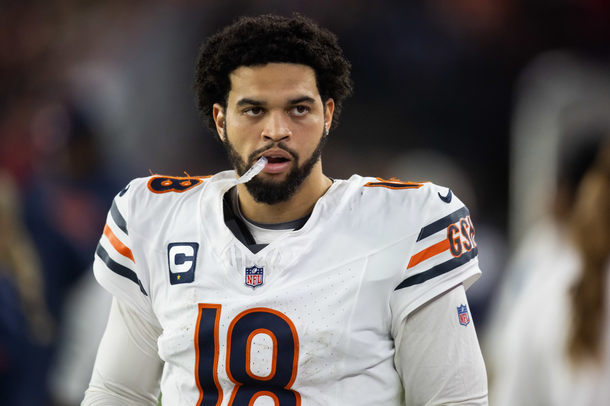 Bears Predicted to Trade Into Top 5 to Select Heisman Finalist in NFL ...