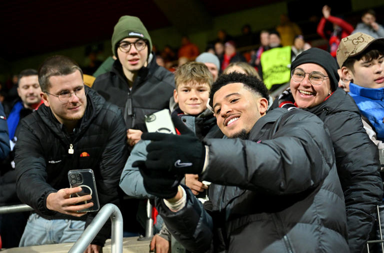 Enzo Maresca tells Jadon Sancho what he must do to play more for Chelsea Enzo Maresca tells Jadon Sancho what he must do to play more for Chelsea