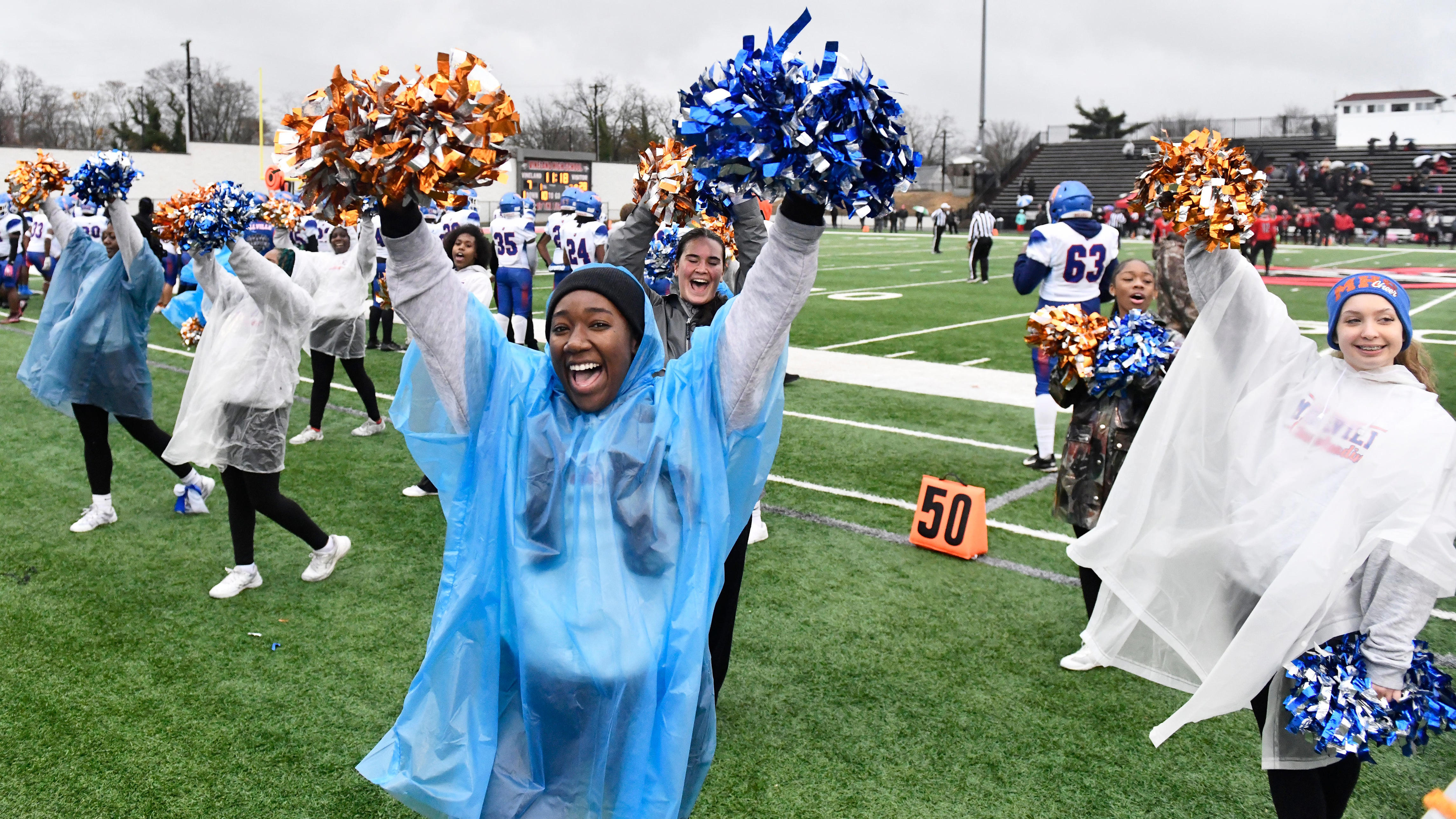 Thanksgiving high school football still hanging onto the holiday menu