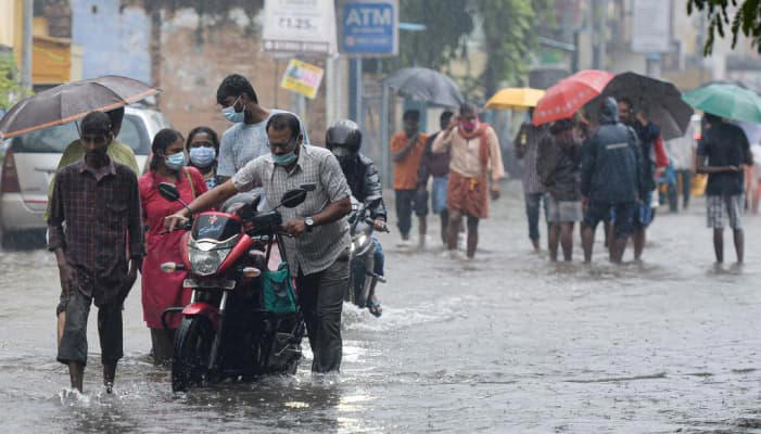 Chennai-Tamil Nadu Weather Update: IMD issues heavy rainfall, weakening low pressure area