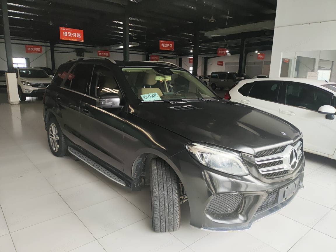 奔驰 奔驰GLE 2015款 GLE 320 4MATIC实拍图