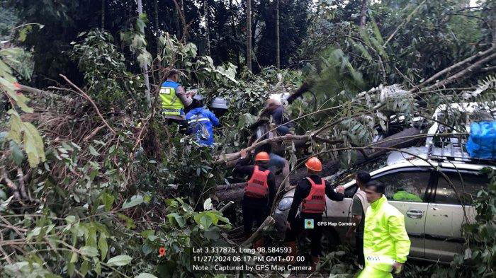 KONDISI Terkini Kawasan Sibolangit Usai Longsor,Jalur Medan-Berastagi ... KONDISI Terkini Kawasan Sibolangit Usai Longsor,Jalur Medan-Berastagi ...