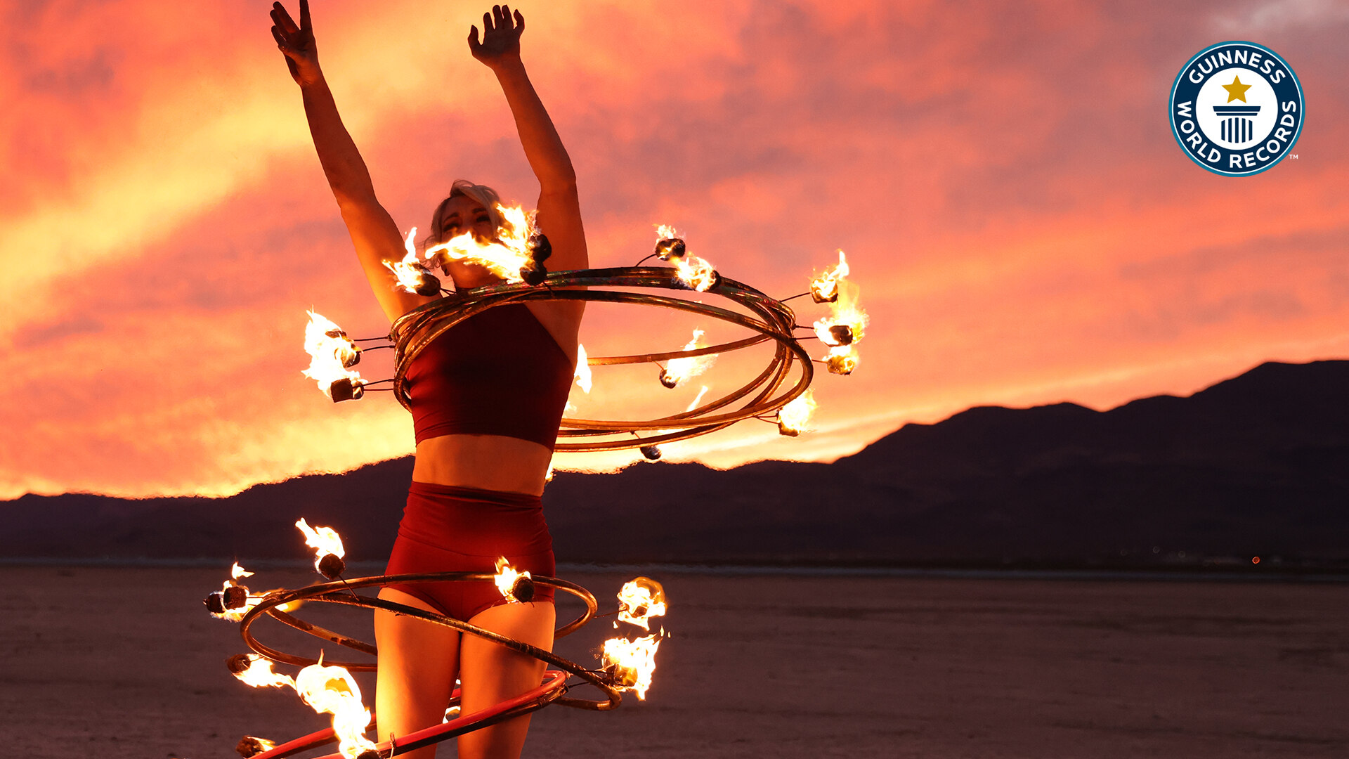 O temerário bate recordes com arcos de fogo