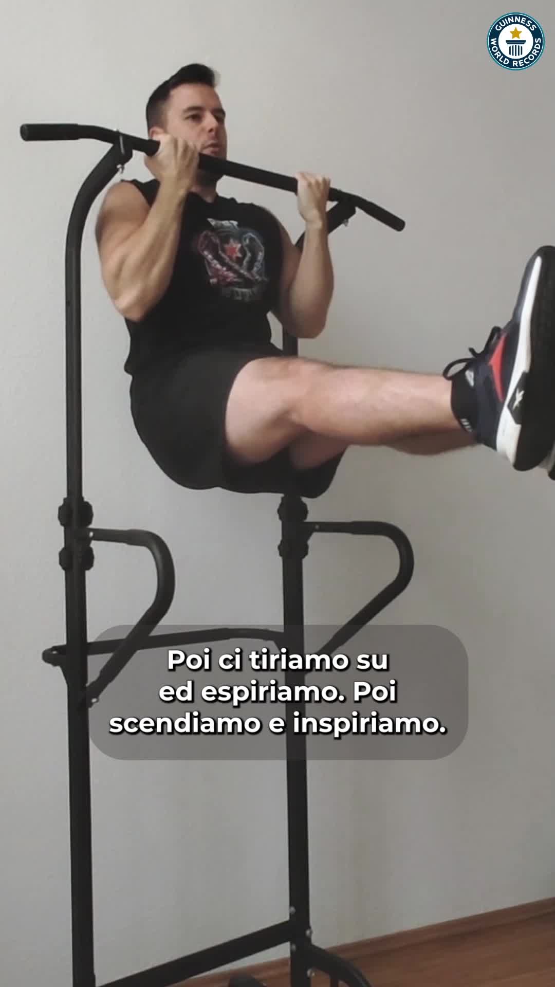 Ecco Benjamin Riether, il detentore del record di L-sit chin-up