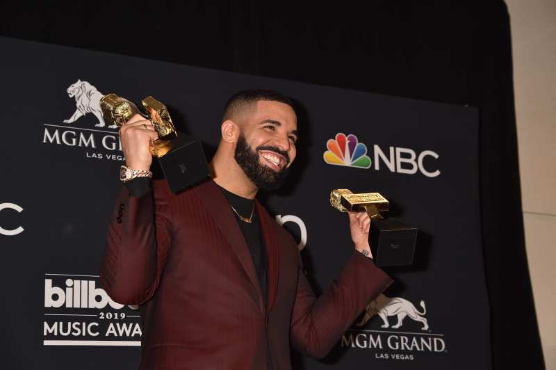 Drake Et Kendrick Lamar: Une Querelle Sans Fin Drake Et Kendrick Lamar: Une Querelle Sans Fin