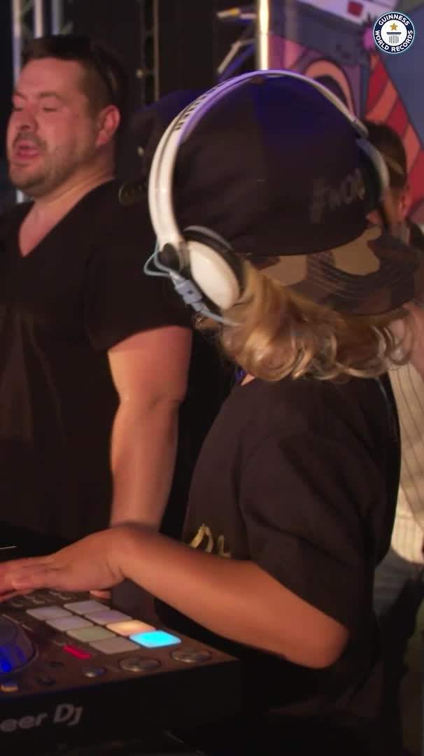 Le parcours de DJ Archie, qui a fait tourner des disques dès son plus ...