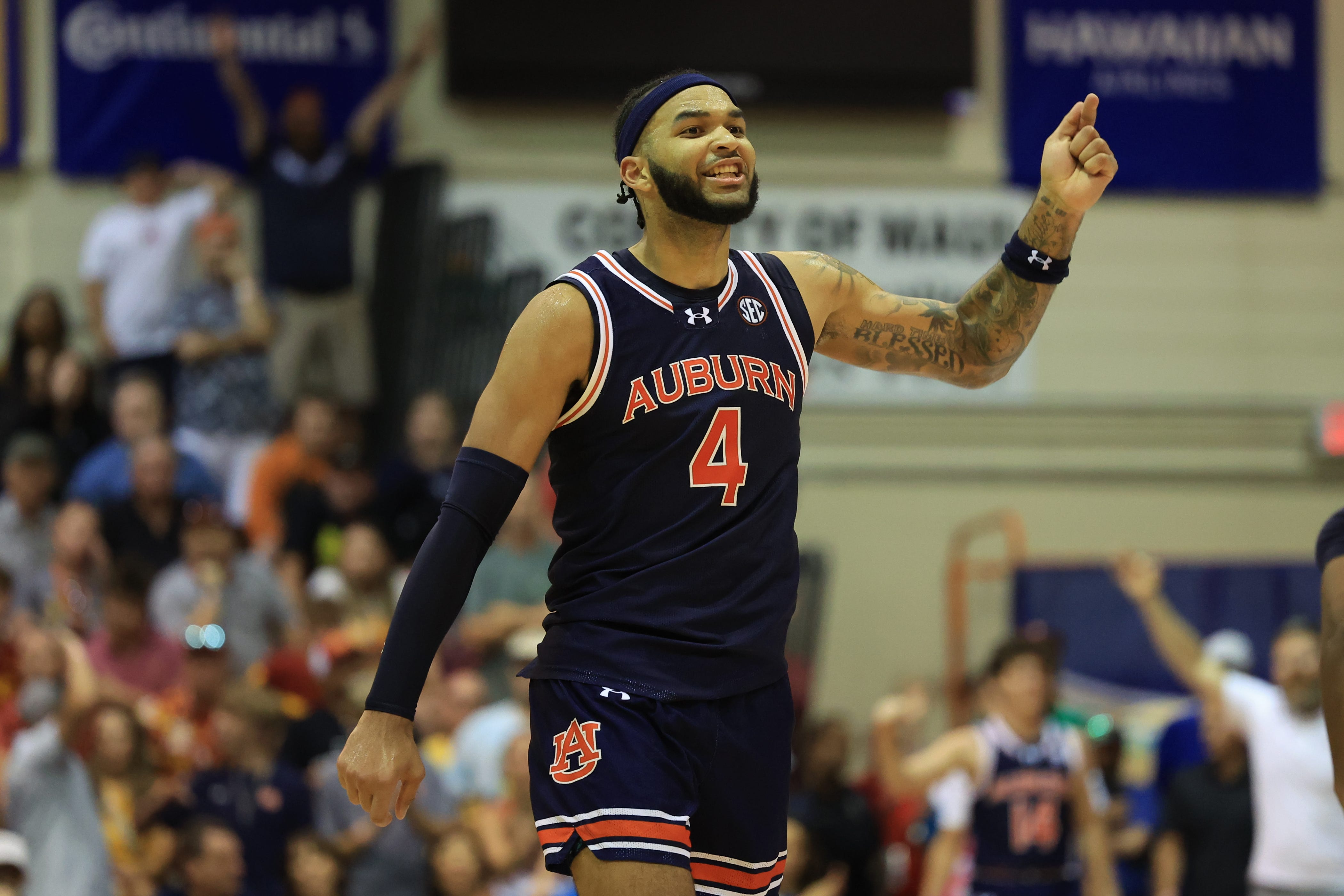 Johni Broome is 'leading' the Player of the Year conversation says one ...