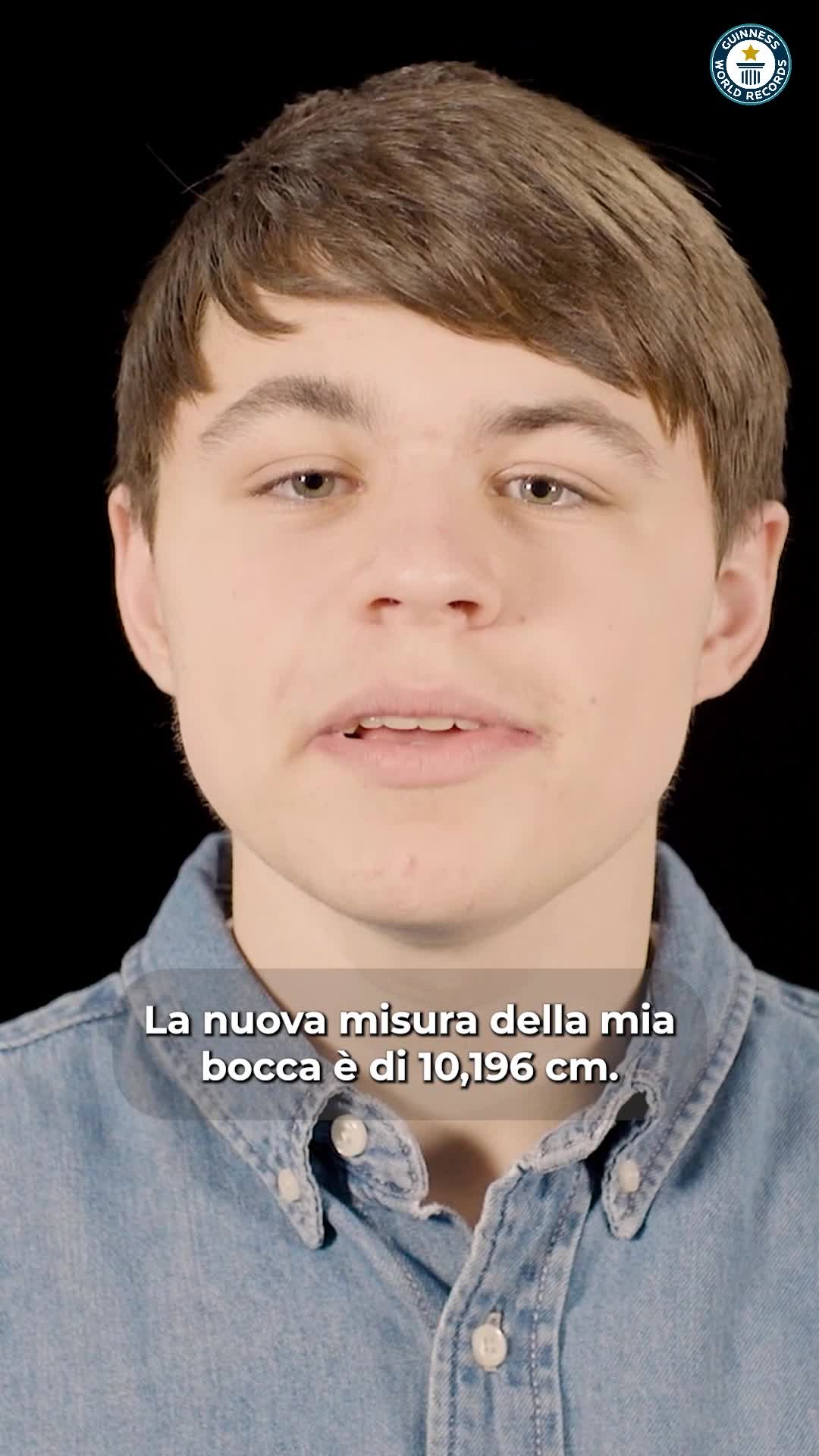 Isaac Johnson, detentore del Guinness dei primati per la bocca più ...