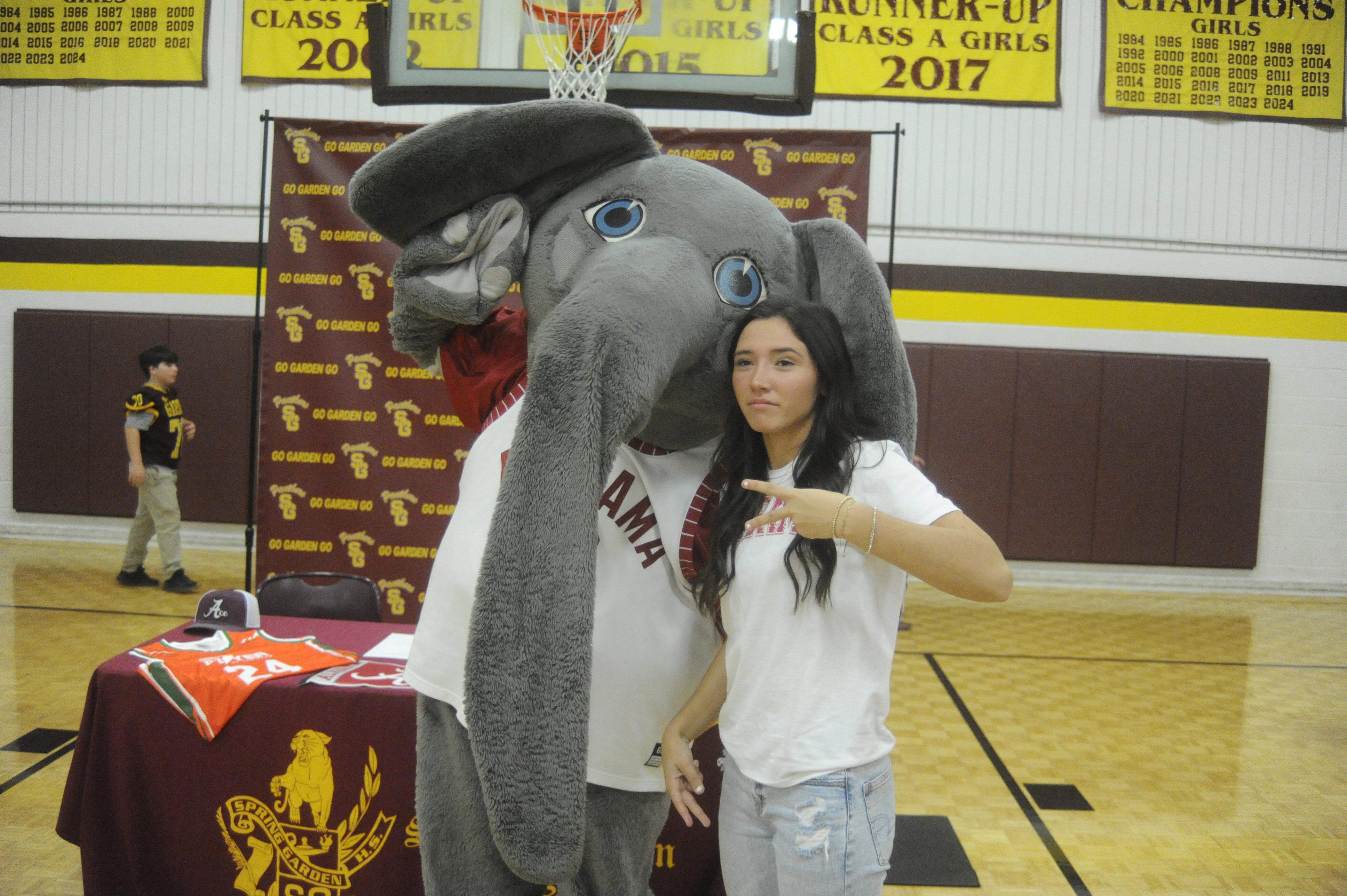 Alabama women’s basketball signs 4 top-100 recruits, including Ace Austin