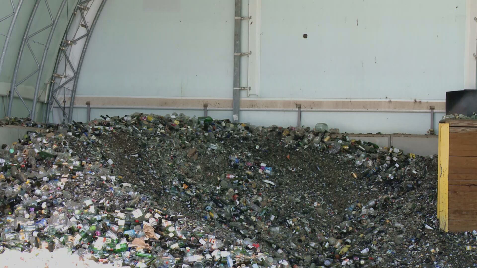 Gov. Whitmer proclaims Nov. 15 as America Recycles Day Gov. Whitmer proclaims Nov. 15 as America Recycles Day
