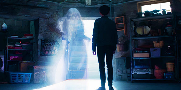 Kathryn Hahn Addresses Her MCU Future After Agatha All Along's Major ...