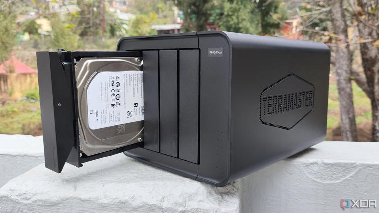 4 reasons a SAN is better than a NAS, but you still shouldn't build one ...