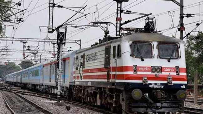 Bengal Rail Disruptions: 2 Trains Cancelled, Multiple Diverted Due to ...