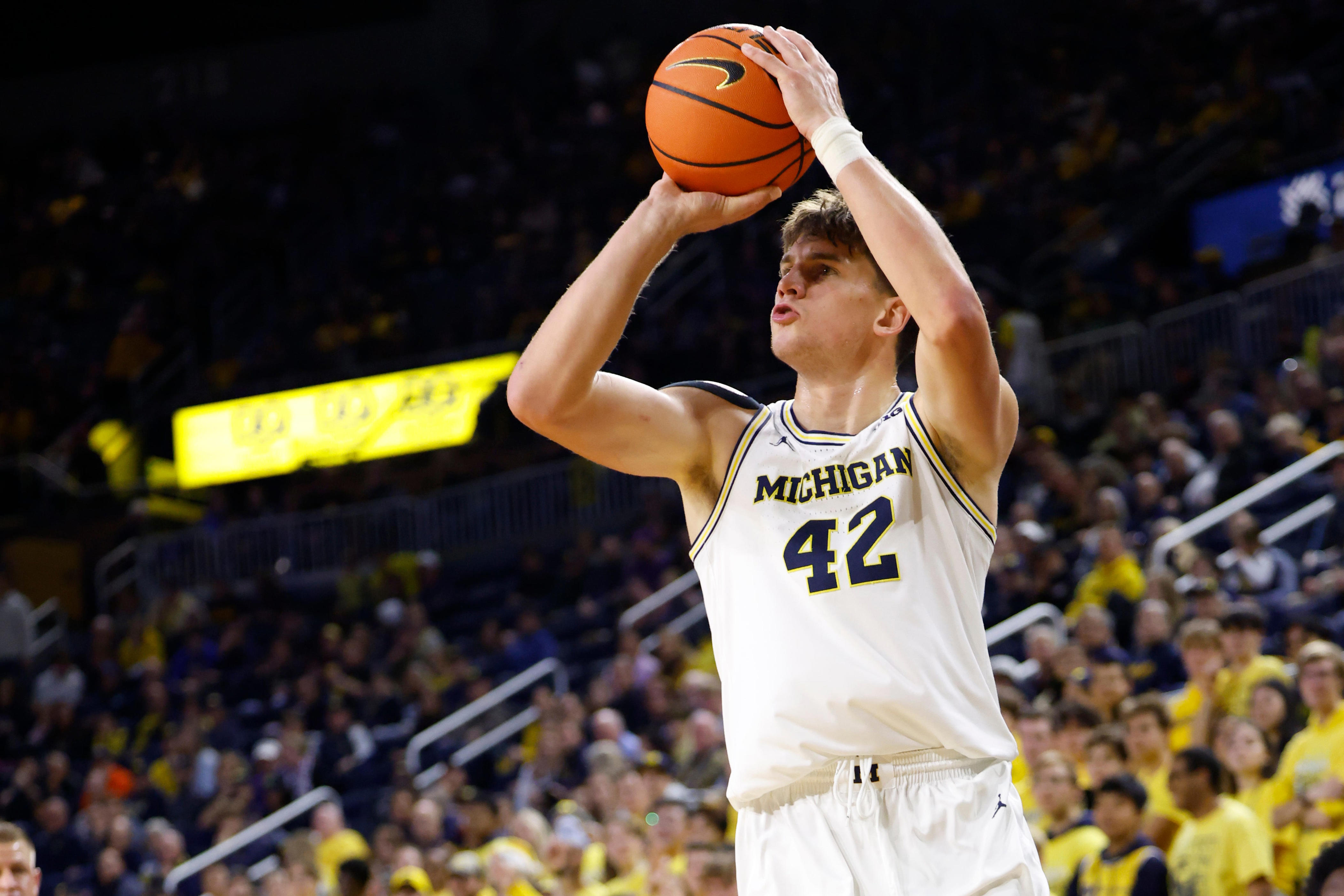 Michigan basketball putting extra emphasis on 3-pointers, avoiding ...