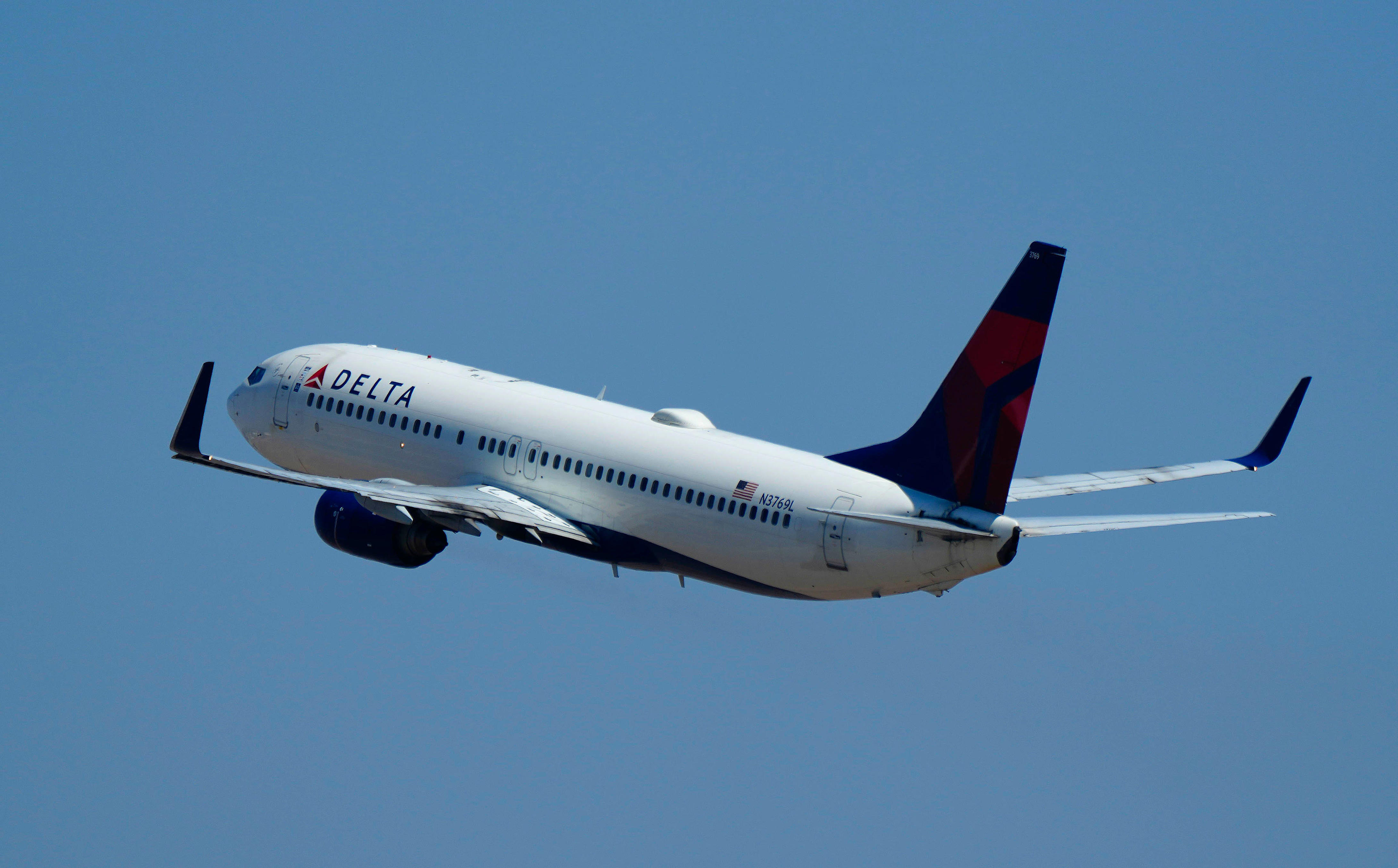 FAA investigates close call between 2 flights arriving at Sky Harbor ...