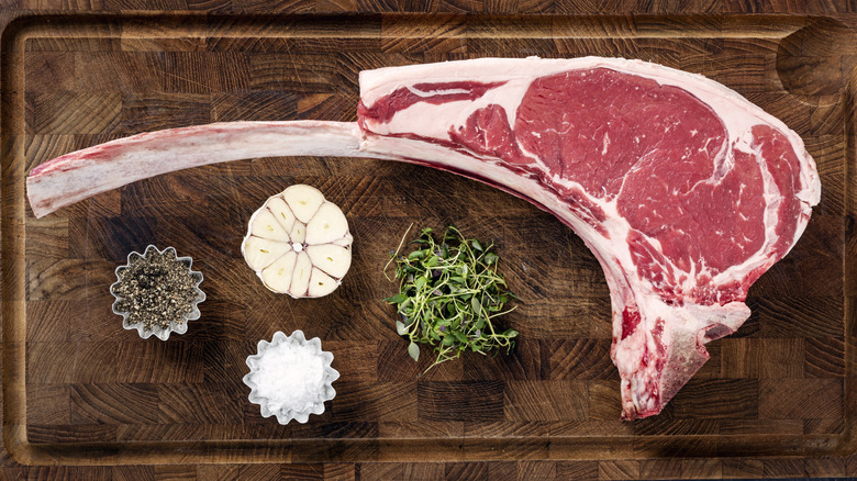 9 Facts You Need To Know About Tomahawk Steaks, According To A Chef