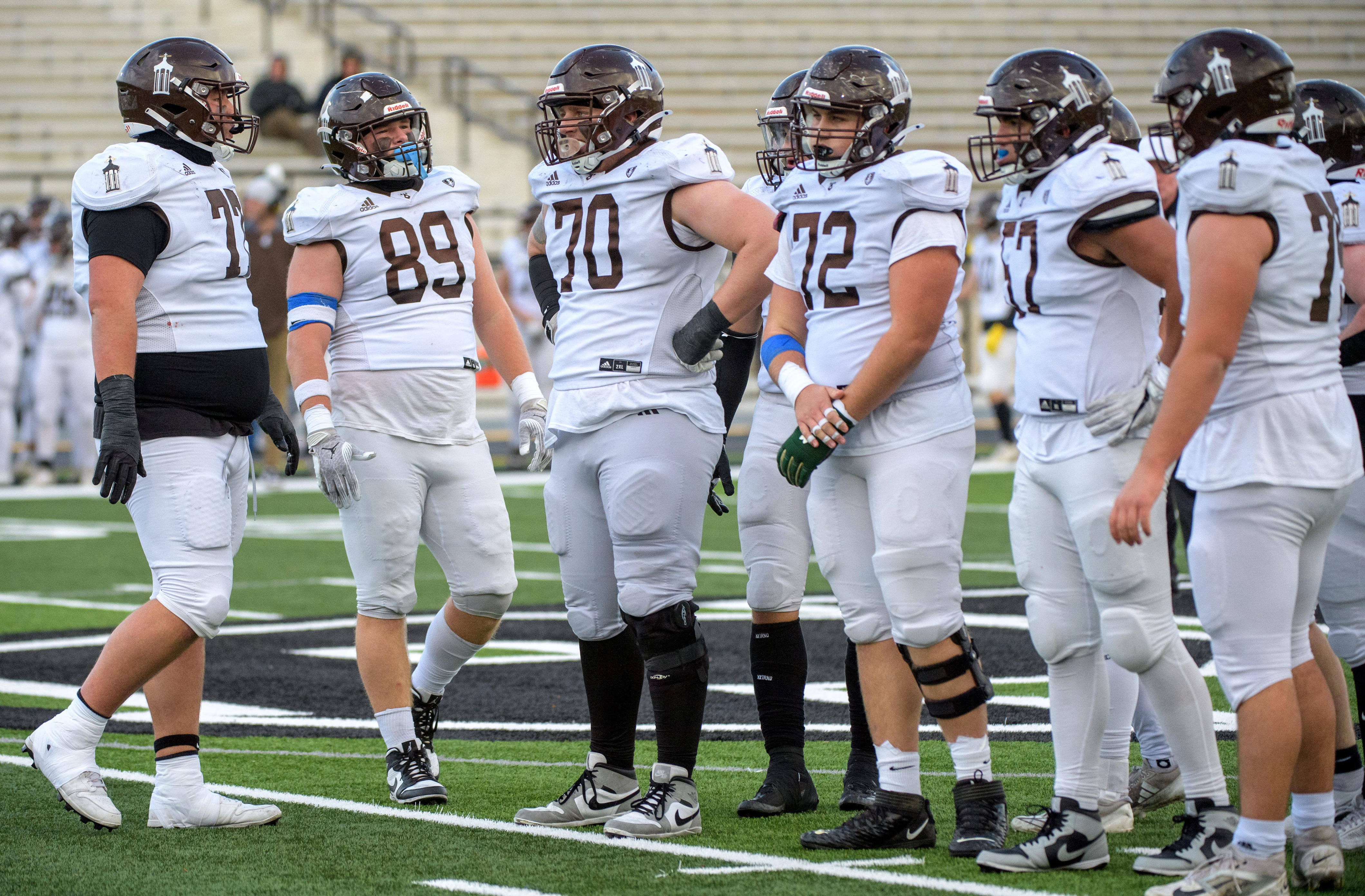 The top high school football teams in Illinois for 2025, according to ...