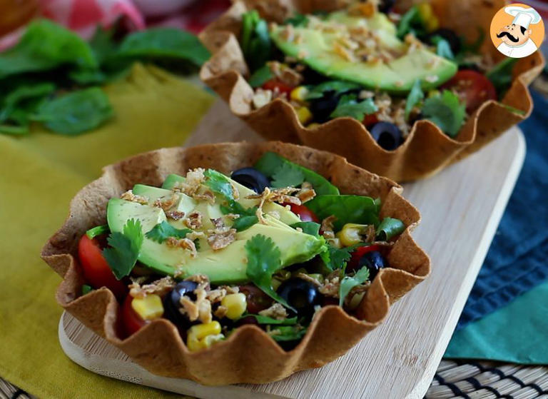 How to make tortilla bowls? easy salad without dishes!