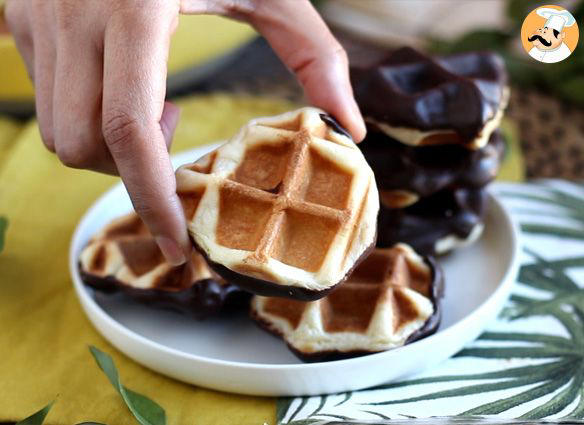 Mini chocolate waffles
