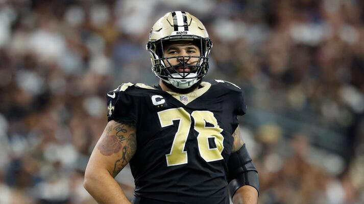 Saints restructure contract of center Erik McCoy