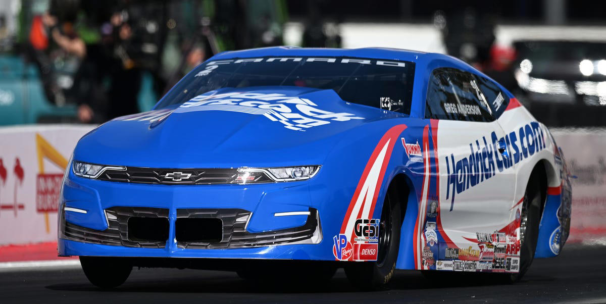 Plane Crash Interrupts NHRA Finals at Pomona, Calif., Sunday Plane Crash Interrupts NHRA Finals at Pomona, Calif., Sunday