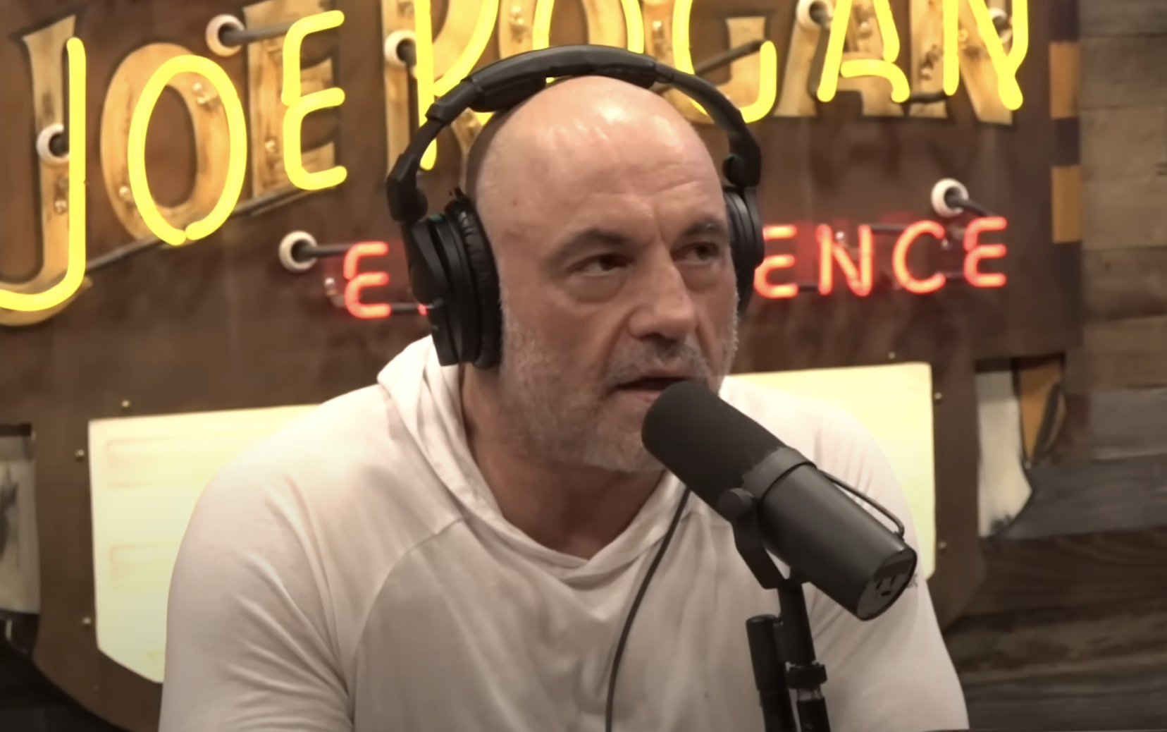 9 Details Behind Joe Rogan’s Last-Minute Trump Endorsement 9 Details Behind Joe Rogan’s Last-Minute Trump Endorsement