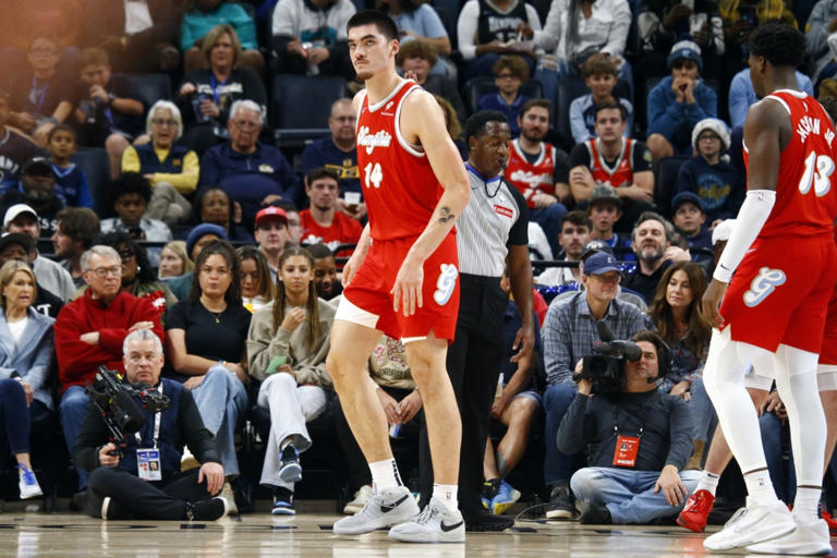 Grizzlies rookie C Zach Edey (ankle) exits game vs. Nuggets Grizzlies rookie C Zach Edey (ankle) exits game vs. Nuggets