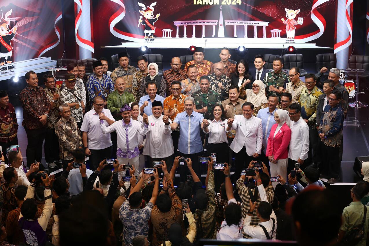 Survei Charta Politika Indonesia: Elektabilitas Dedie A Rachim Ungguli ... Survei Charta Politika Indonesia: Elektabilitas Dedie A Rachim Ungguli ...