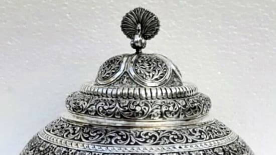 ‘Silofar Panchamrit Kalash’: PM Modi's special gift to Nigeria from ... ‘Silofar Panchamrit Kalash’: PM Modi's special gift to Nigeria from ...
